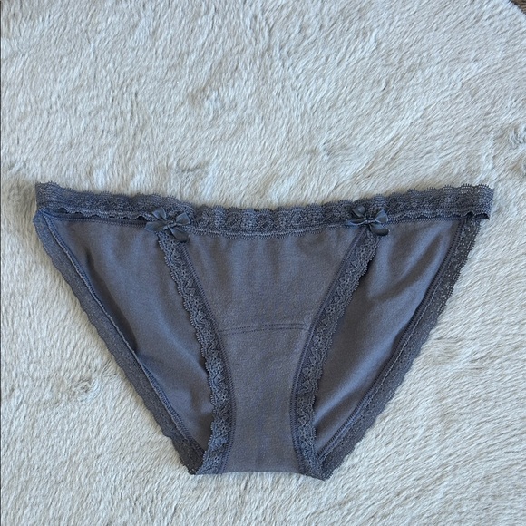 Victoria's Secret | Intimates & Sleepwear | 25 Victorias Secret Low ...